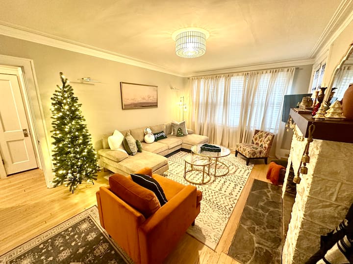 Home For The Holidays! 1 Mile From Omni, Sleeps 8 - Bedford, PA