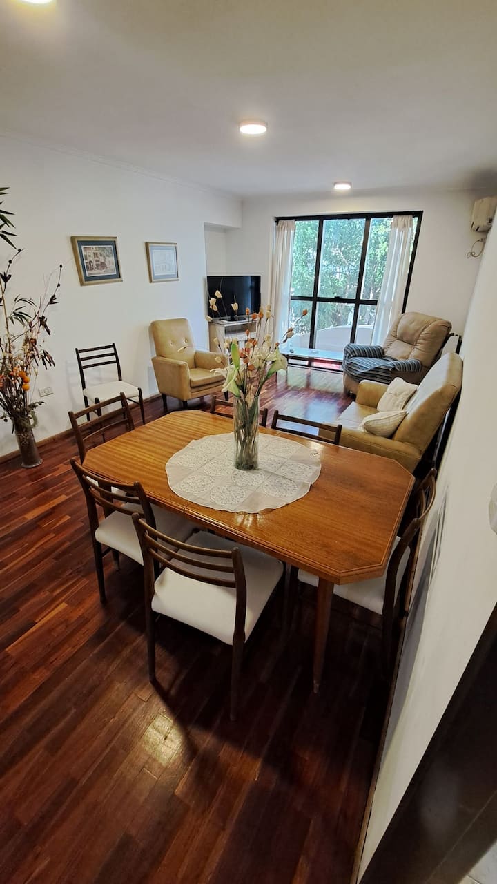 Buena Ubicación, Buen Barrio - La Plata, Argentina