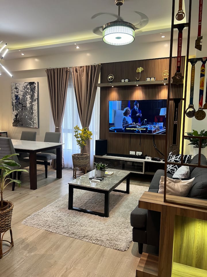 2 Bedroom Spacious Condotel Near Airport Naia - Parañaque