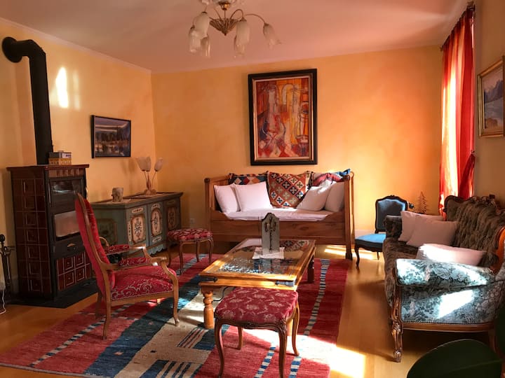Chambre Dans Une Grande Maison - Métabief