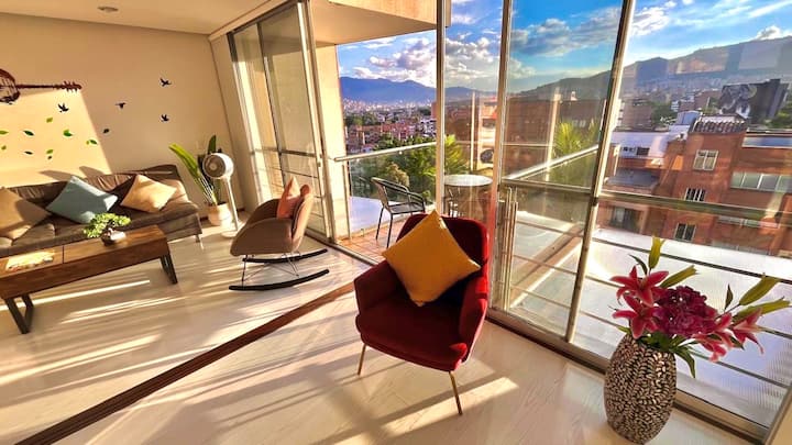 Nest, And Immerse Yourself In Scenic Beauty - Medellin, Antioquia, Colombia