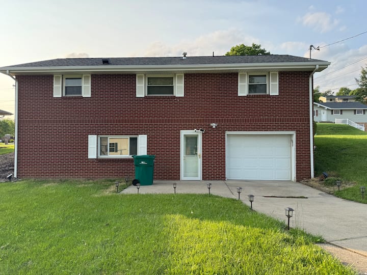 Peaceful Home In Bridgeport Wv - Bridgeport, WV