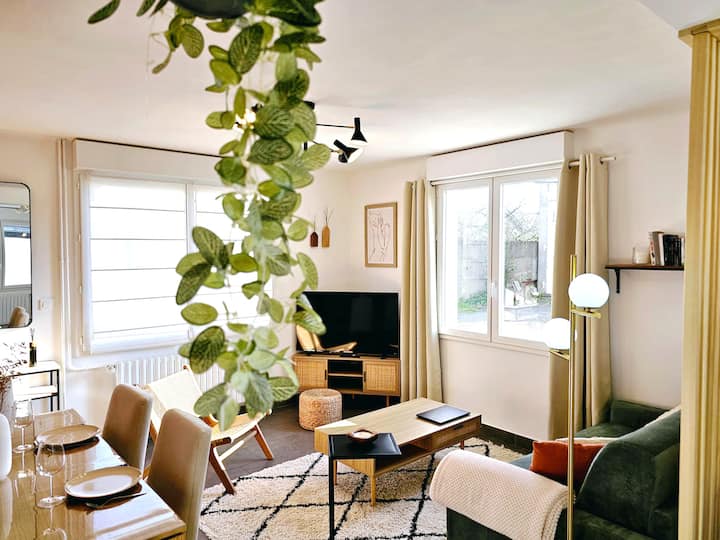 Chez Mamie Aline · 10 Pers. · Jardin Clôturé - Bruz