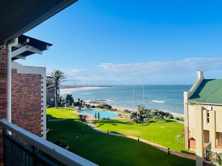 229 Brookes Hill Suites - Sea Facing Apartment - Gqeberha