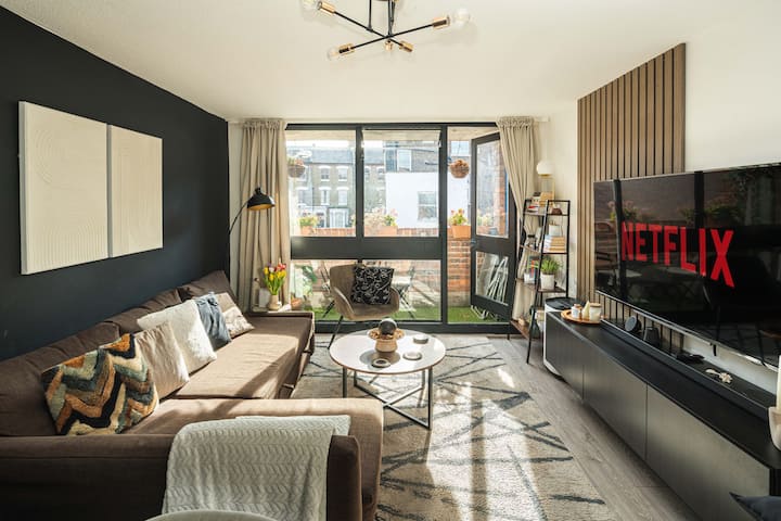 Hidden Gem In Archway - London, UK