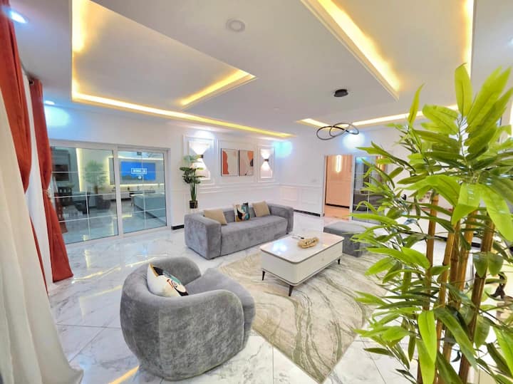 Appartement Chic Et Spacieux - Abidjan