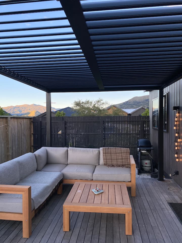 Sunny 3-bedroom Home In Jacks Point, Queenstown - Lake Hayes