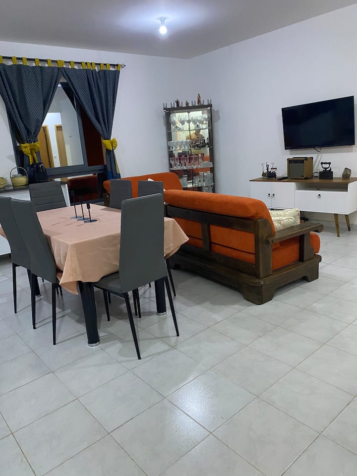 Acolhe Morabeza Crioula - Praia