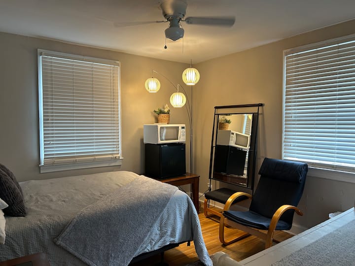 Guest Room 1 - Nashville, TN
