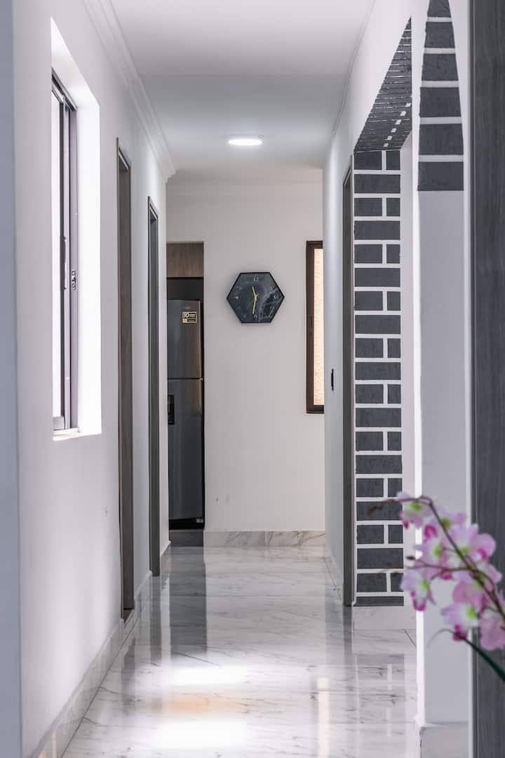 Apartamento En El Centro De Envigado - Envigado