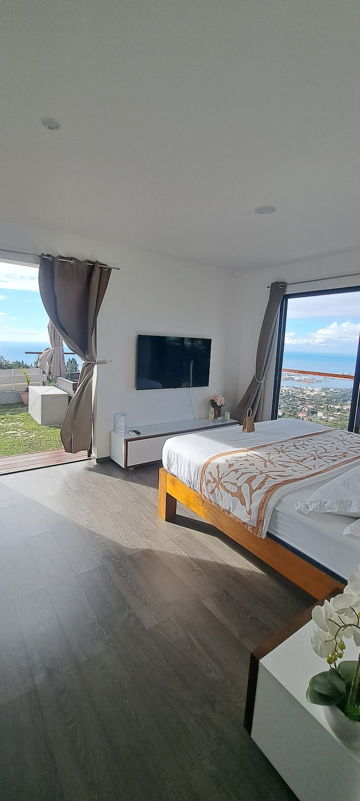 Sunset Room Pamatai, Chambre Avec Très Belle Vue - 大溪地