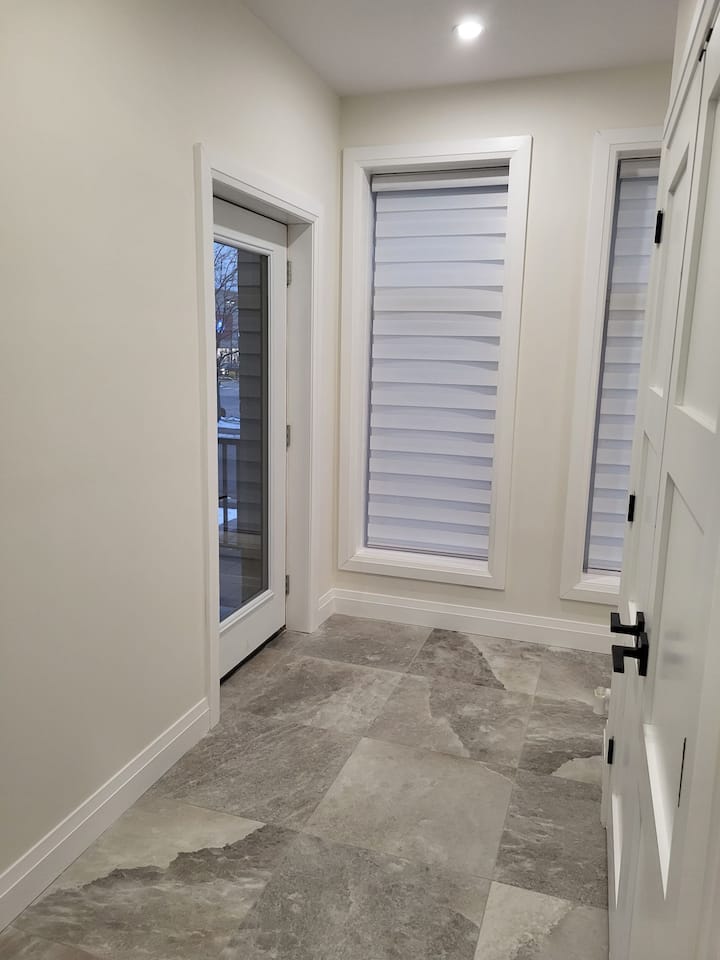 Brand New House In Carlingwood - Ottawa