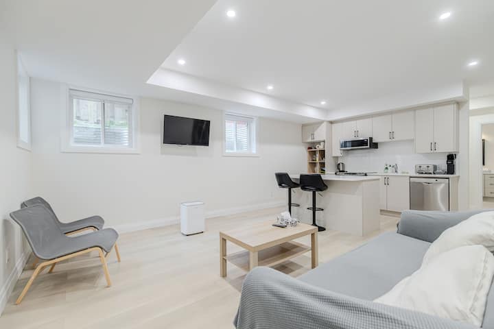 Spacious 2 Bedrooms In-law Suite/unit In Ottawa - Ottawa