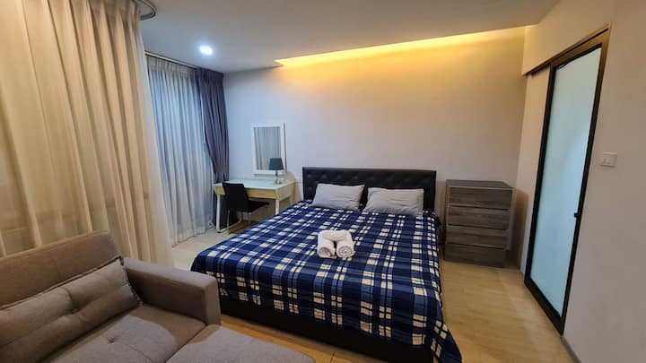 The​chezz Condominiums 30sqmnearbigc
Extraawesome - Pattaya