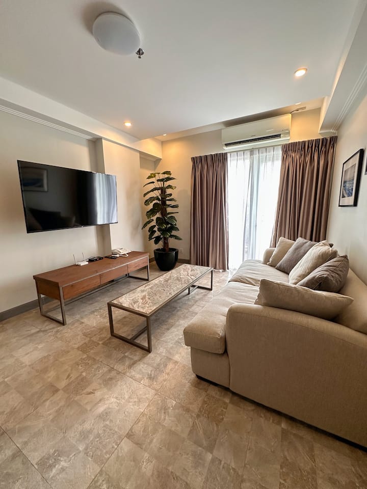 1 Bedroom In Angeles W/ Infinity Pool Near Clark - Angeles
