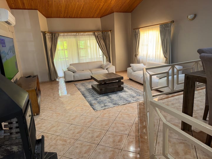 Luxury And Privacy At The Valley - Swaziland/ Eswatini