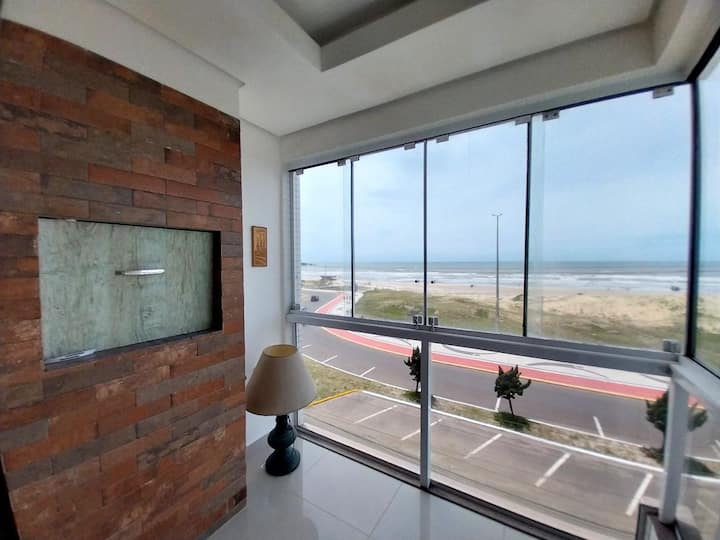 Lindo Ap
Frente Para O Mar - Capão da Canoa