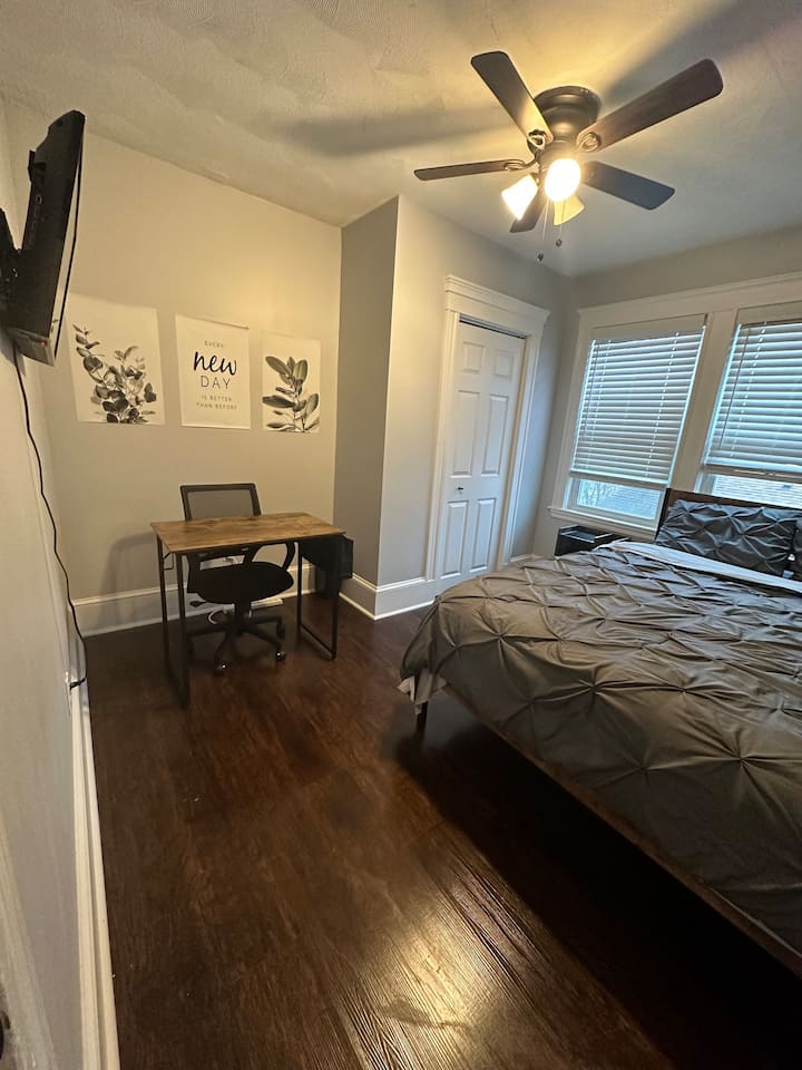 Spacious 3 Bed 2 Bath W/parking - Boston, MA