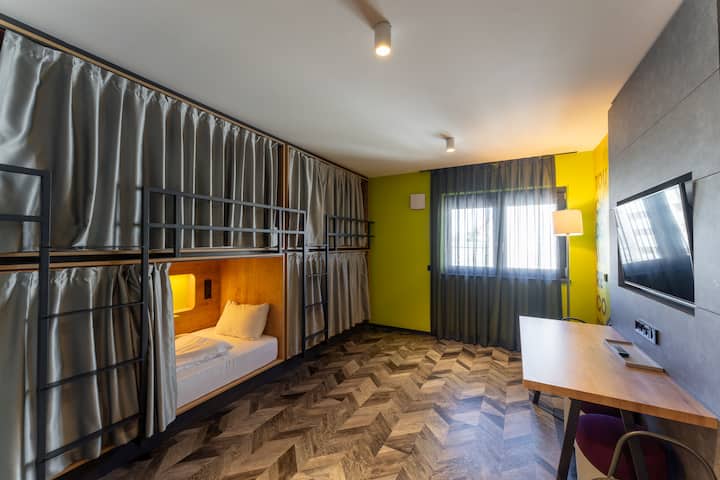 4-bett-zimmer Mit Bad (Dusche/wc) Für 2 Personen - Dachau