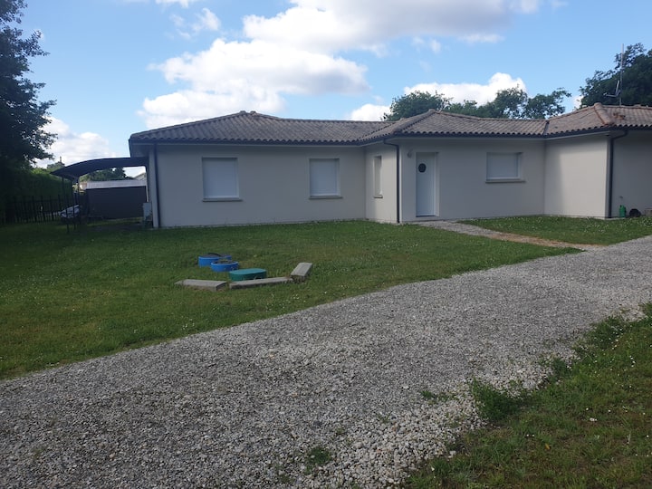 Maison Moderne A La Campagne - Mios