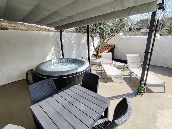 Joli Appartement T2 - Pézenas