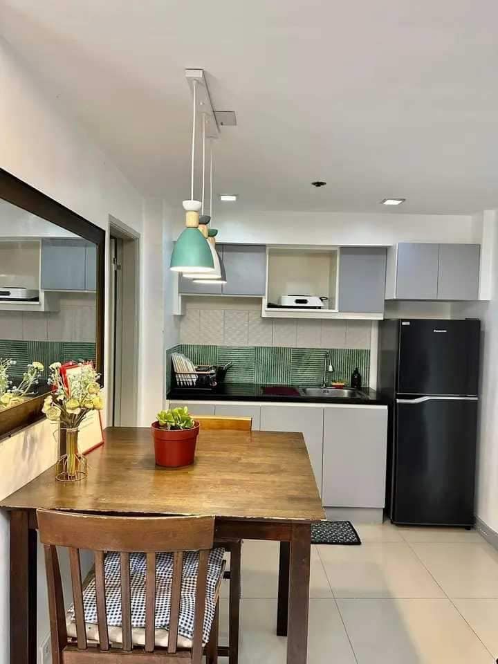 Spacious 2 Bedroom With Balcony - Malabon