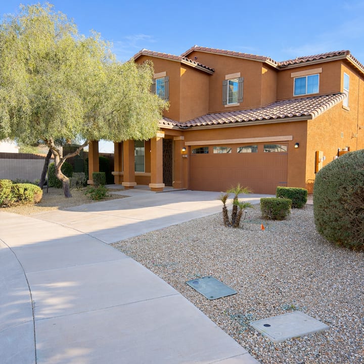 Perfect For Spring Training | Roomy Goodyear Home - Goodyear, AZ