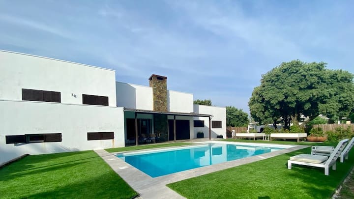 Villa De Diseño + Loft Independiente - El Escorial