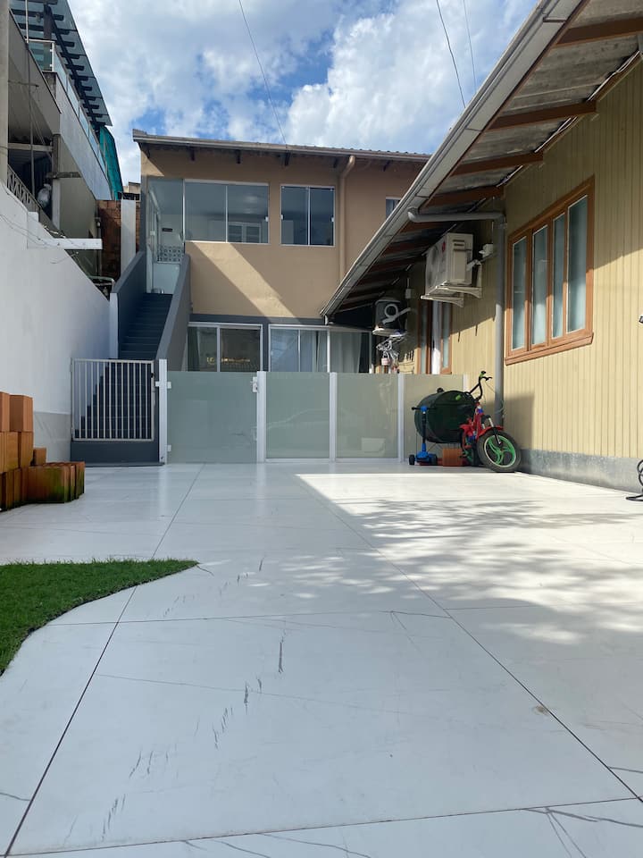 Apartamento 300 Metros Da Praia De Itapema - Itapema