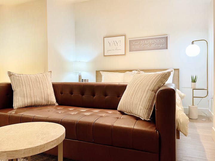 Studio Nice And Modern - Irvine, CA