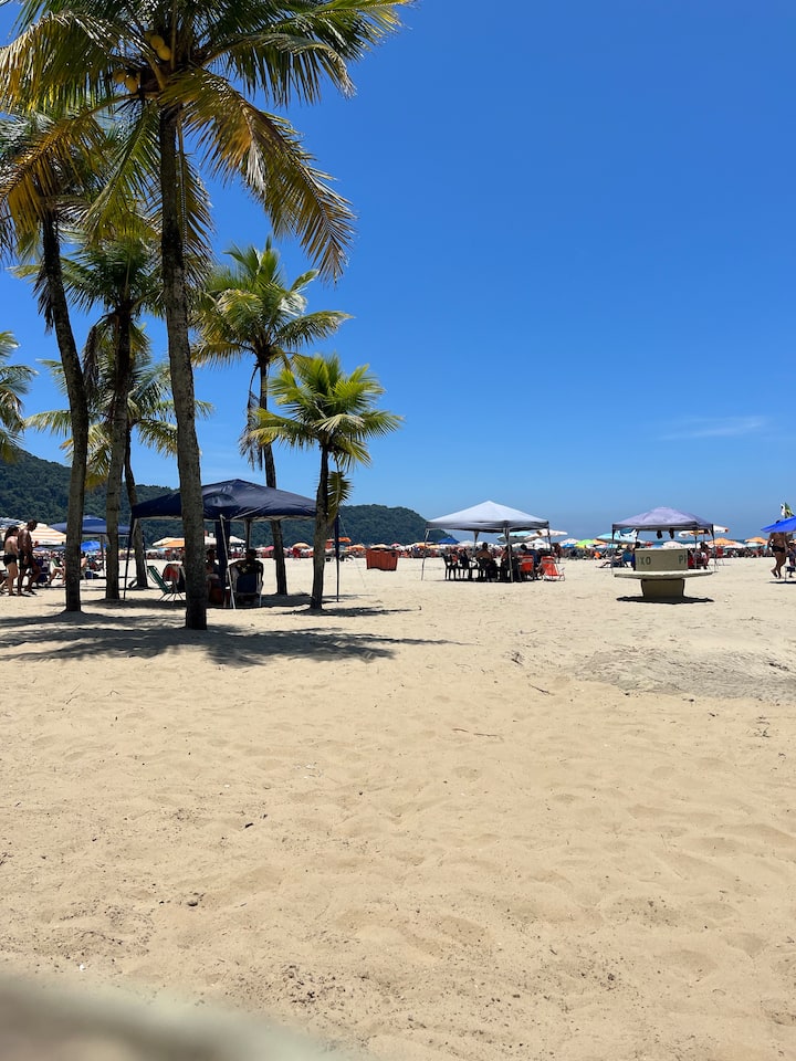 Quase Pé Na Areia
Ar Condicionado - Santos, Brasil