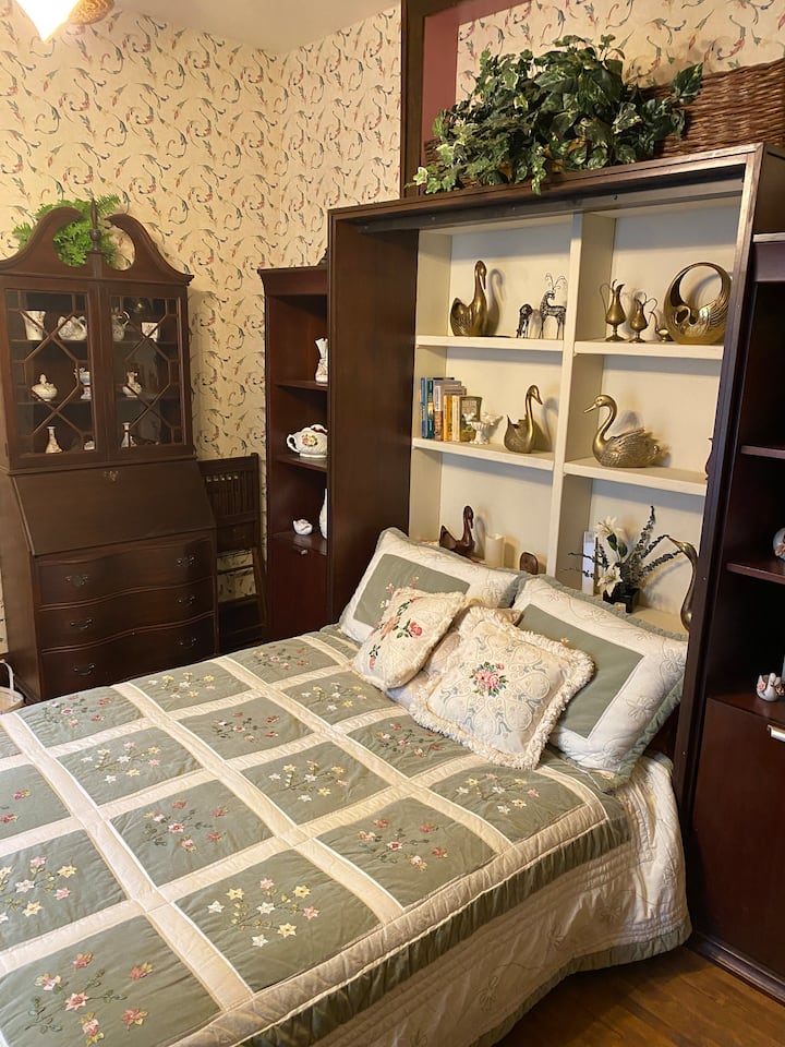 Murphy Bedroom/private Bath - White Bear Lake, MN