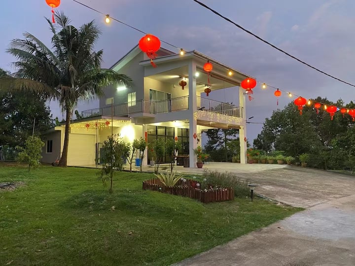 Durian Farm Stay • Pickleball • Bbq • Gathering - Yong Peng