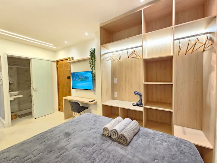 Lindo Studio Próximo A Praia Do Arpoador - Frazão - Ipanema