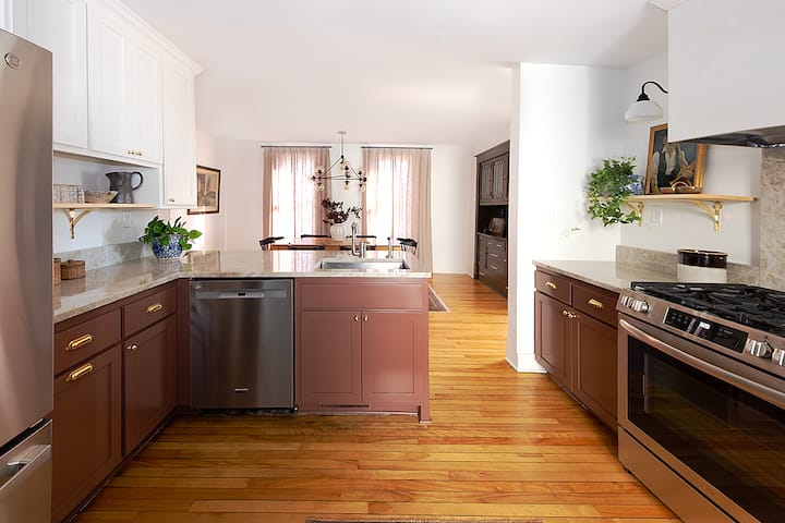 Walk To Lake Harriet • 2 Kings • Family Ready - Eden Prairie, MN