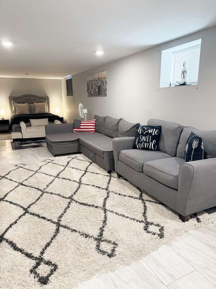 Walk To Train To Nyc - Cozy Basement Apt W Parking - Harrison, NJ