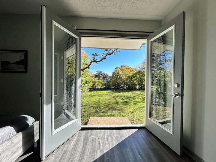 Cozy 2 Bedroom W/ Pvt Backyard - Cedar Park, TX