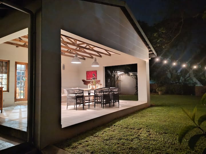 Luxurious, Newly Renovated 3 Bedroom House. - Mtunzini