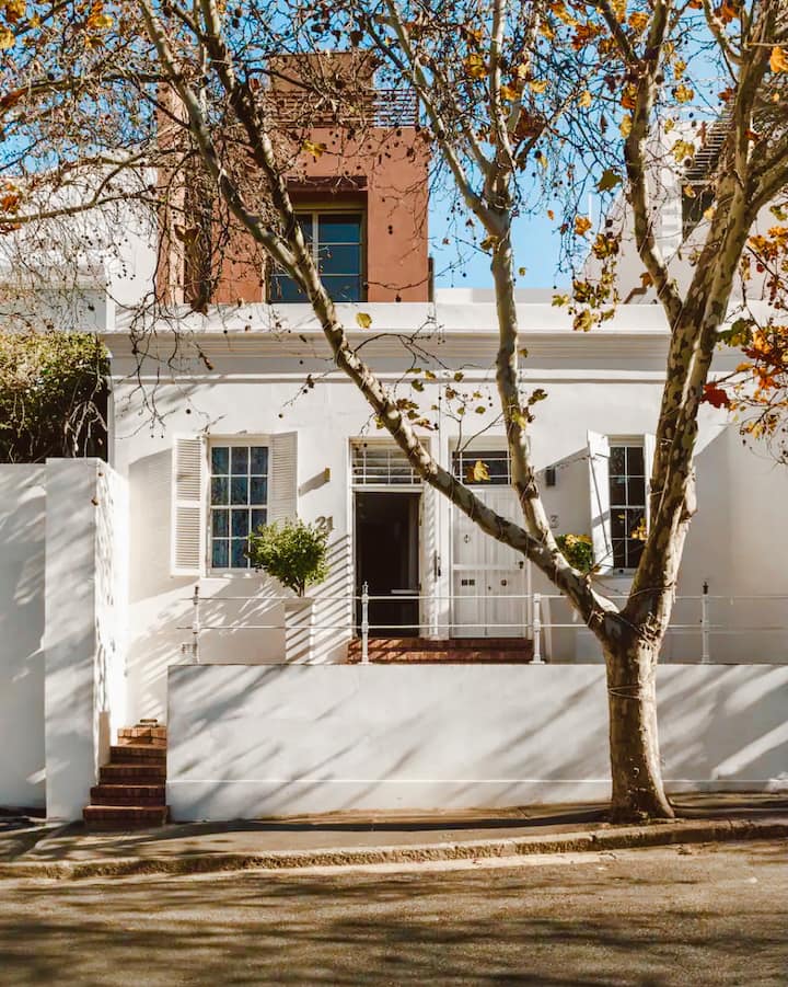 Luxe On Loader With Jacuzzi - De Waterkant - Cape Town