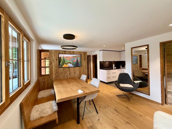 Chalet Spatz Garden | Hideaway Near Oeschinen Lake - Frutigen