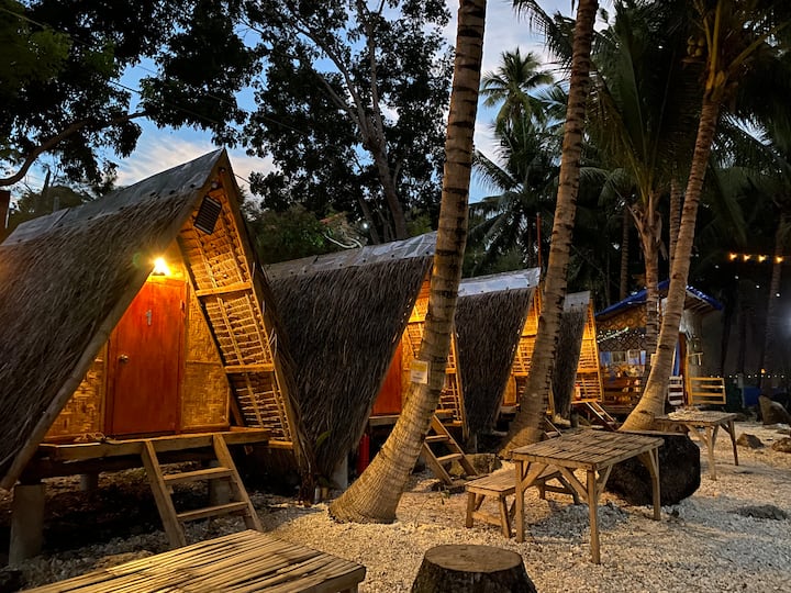 Tiny House 2 - Beachfront (2 Pax) - Oslob