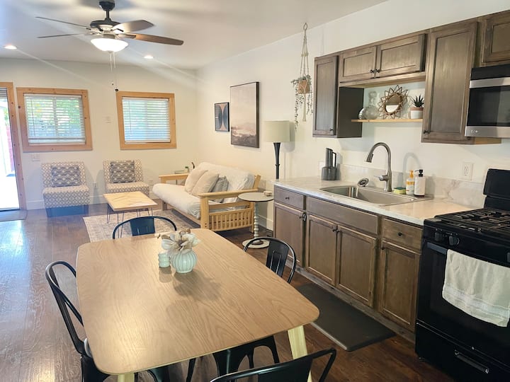 2 Houses Perfect For Large Group Stays! - Oroville, CA