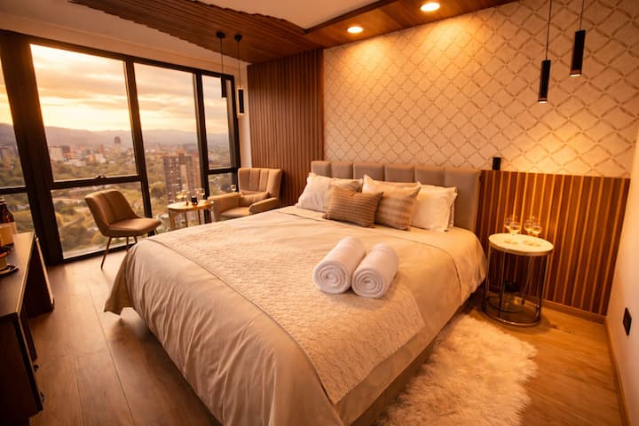 El Punto Más Alto| Piso 18 |Vista 360°+ Gym+metro - Quito (Ecuador)