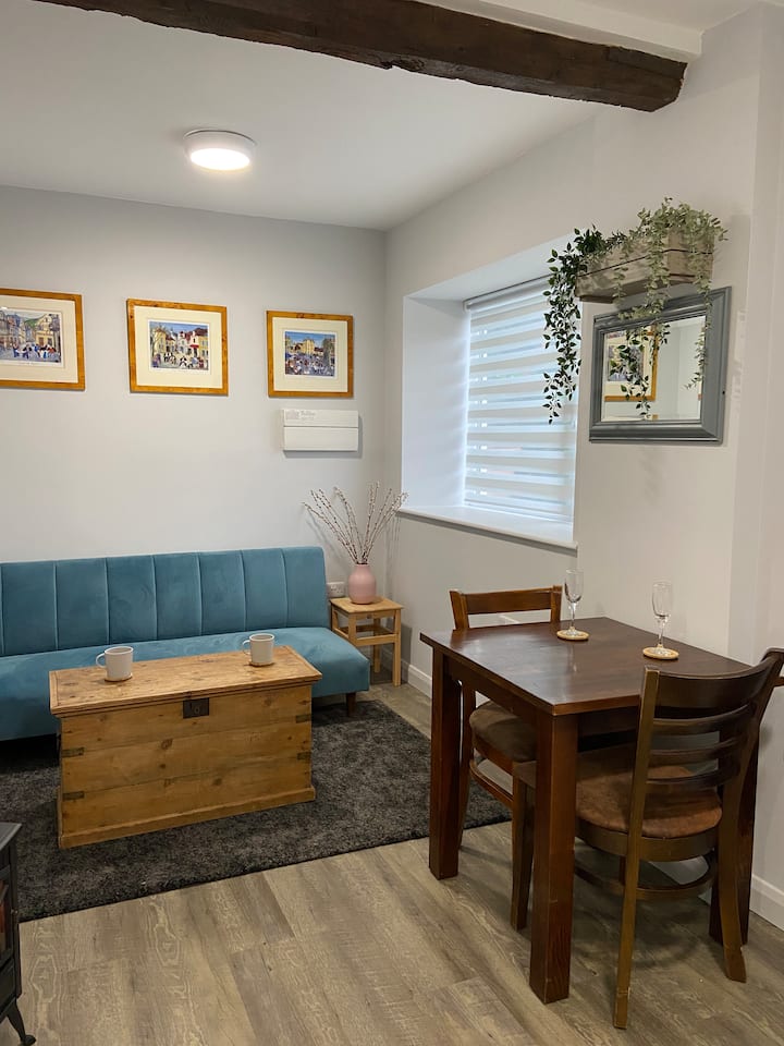 Self-contained One Bedroom Apartment In Overton 8 - Highclere