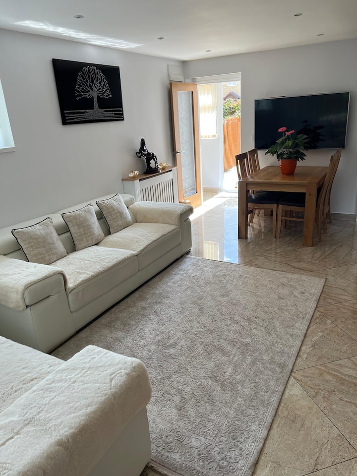 Cosy 3 Bedroom Home W/ Garden In Oxford - Oxford