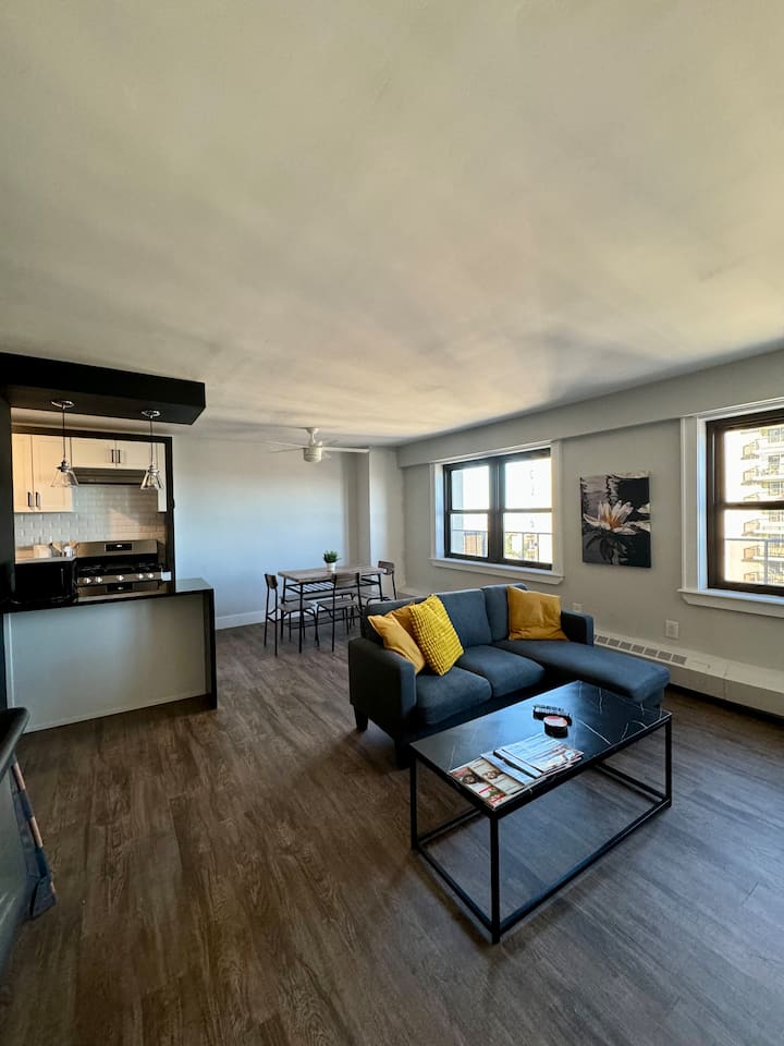 Washington Heights Apartment - Fantastic Views - Englewood, NJ