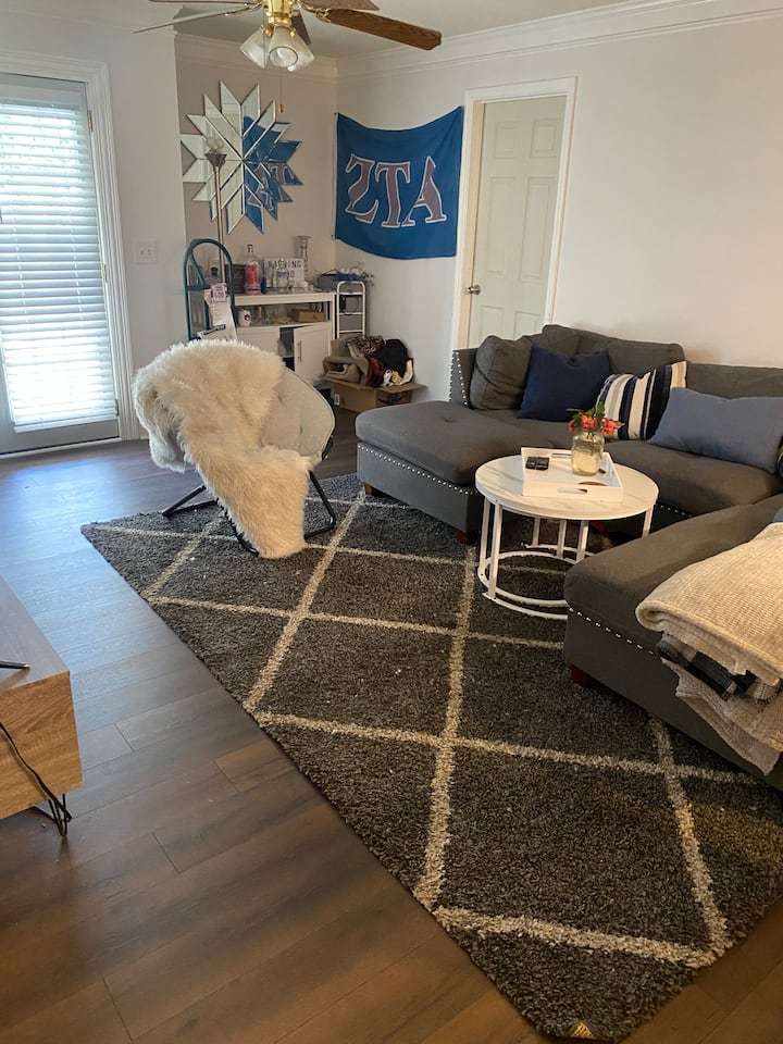 Auburn Condo Close To University - Auburn, AL