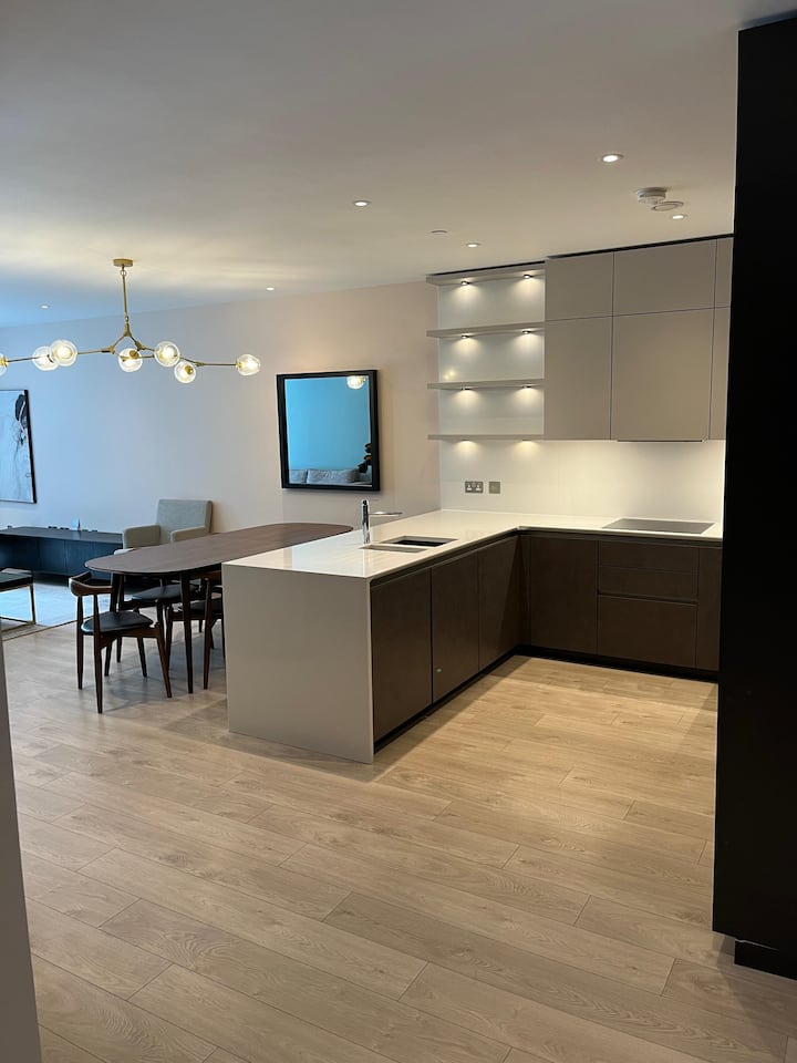 Luxury 3 Bedroom Apartment In Grand Canal Dock - Dublin