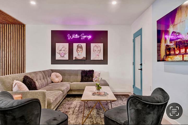 Whittier Springs Stay - La Habra, CA