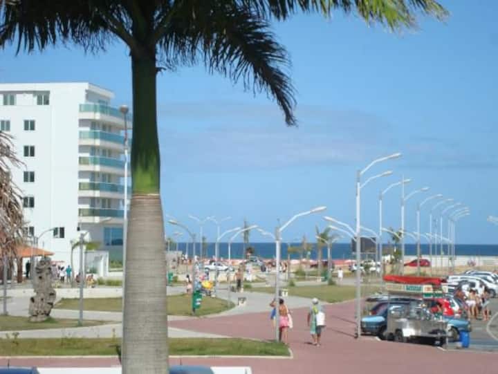 Férias Em Cabo Frio: Centro E Praia A 500 Metros! - Cabo Frio